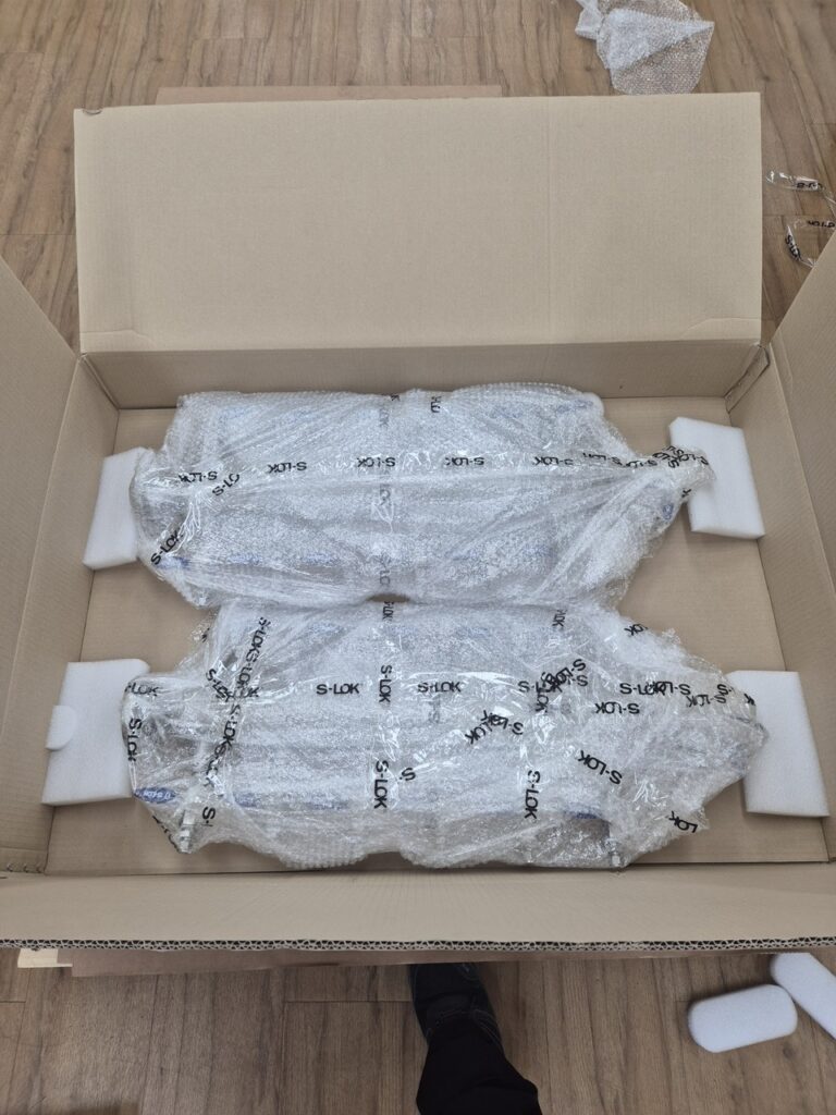 Những sản phẩm của hãng S-LOK/KOREA được đóng gói một cách cẩn thận và ...